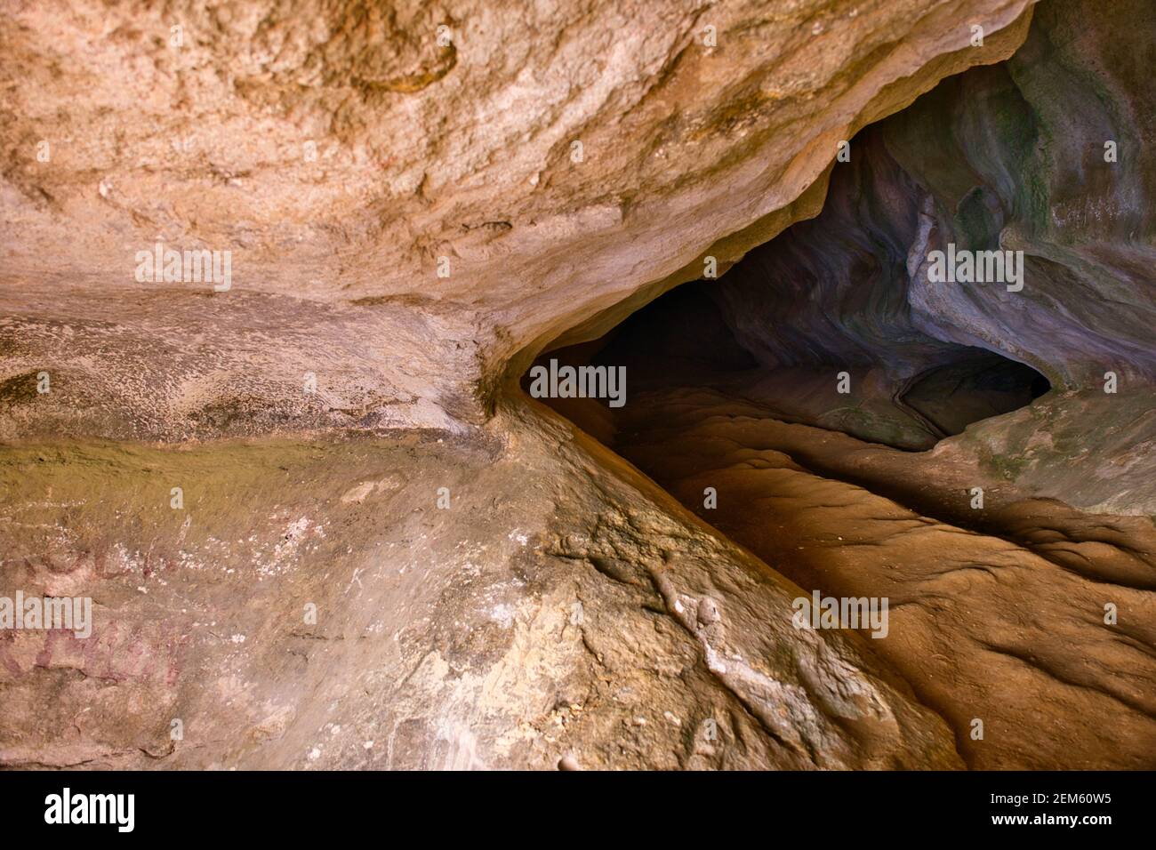 Natural symmetry in Ghar Hasan caves Stock Photo - Alamy
