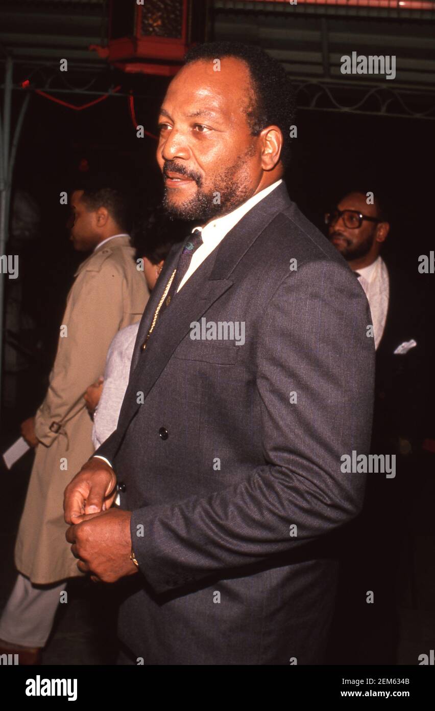 Jim Brown Circa 1989 Credit: Ralph Dominguez/MediaPunch Stock Photo - Alamy