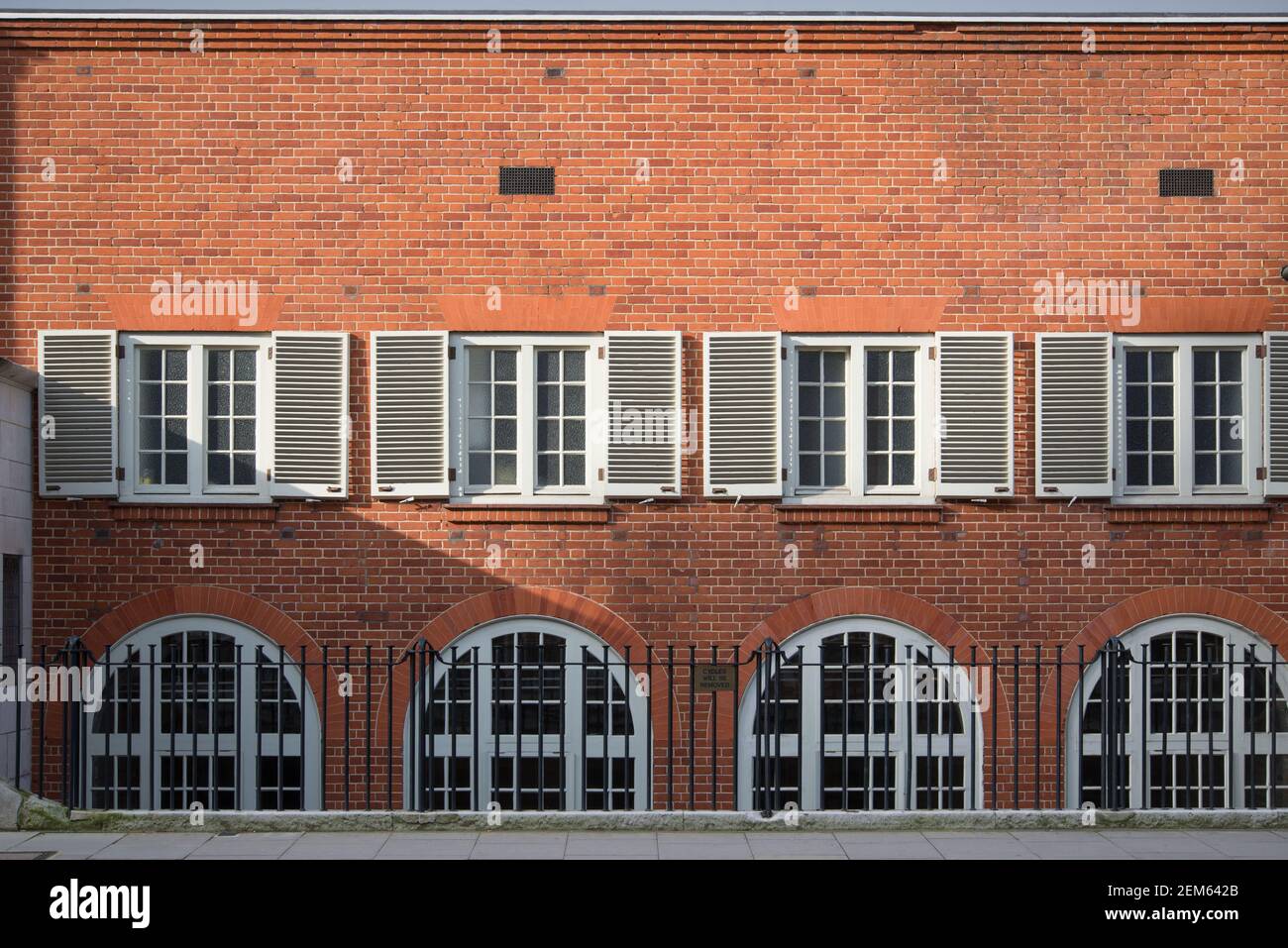 Arts & Crafts Architecture Mary Ward House by Arnold Dunbar Smith ...