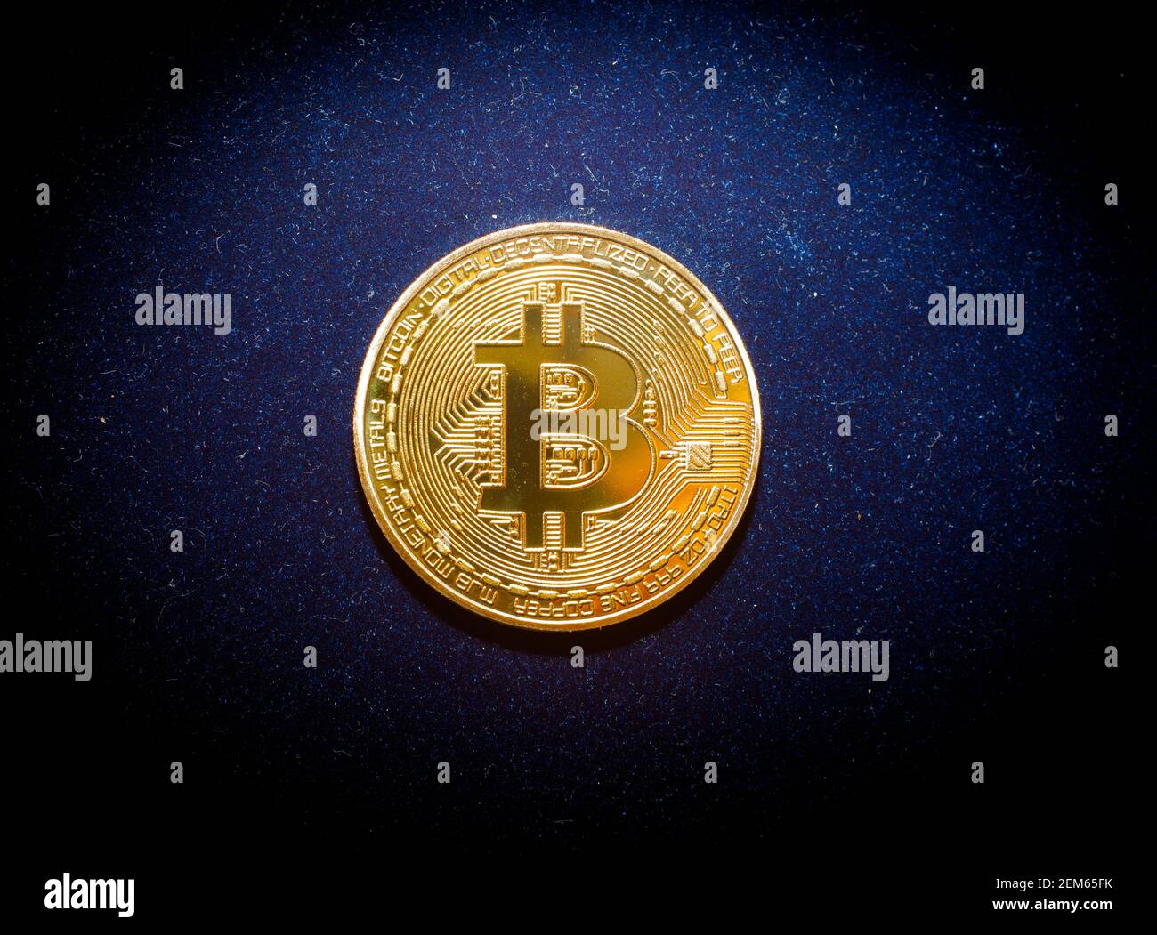 9999 gold hi-res stock photography and images - Alamy