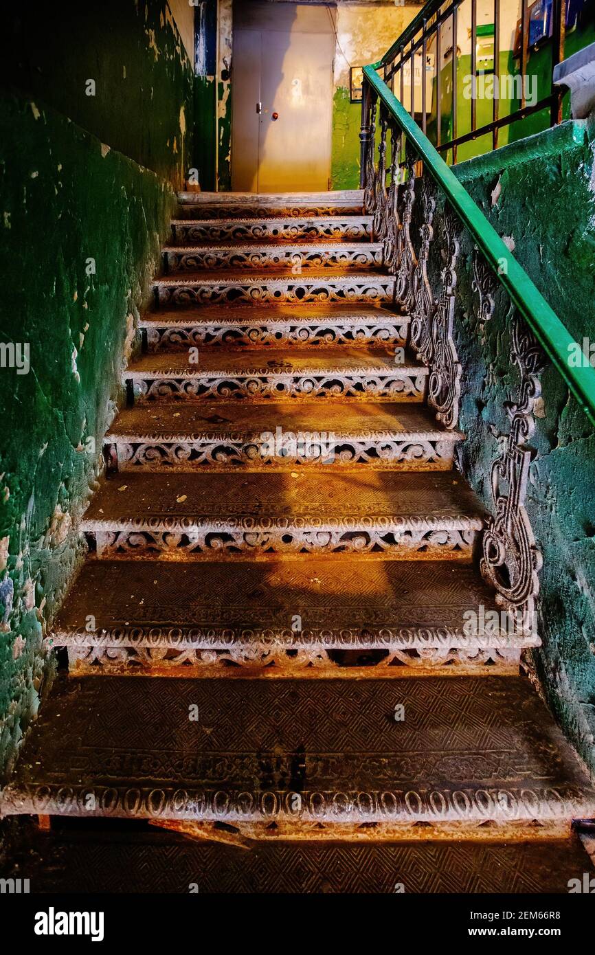 Old vintage staircase at the old abandoned building Stock Photo - Alamy