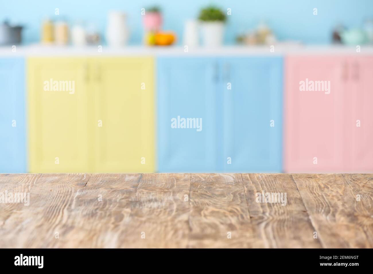 Empty table in modern kitchen Stock Photo - Alamy