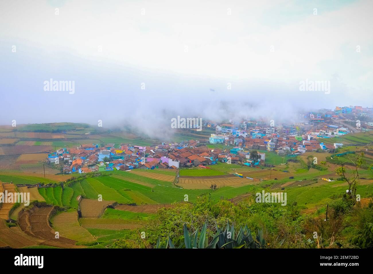 Poombarai Village View Over The Misty Clouds. Beautiful Poombarai ...