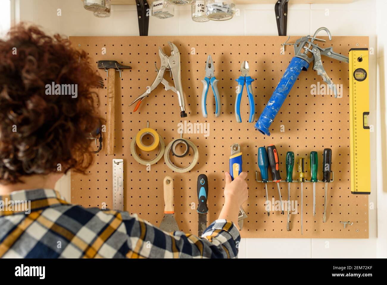Board hanging tools equipment hi-res stock photography and images - Alamy