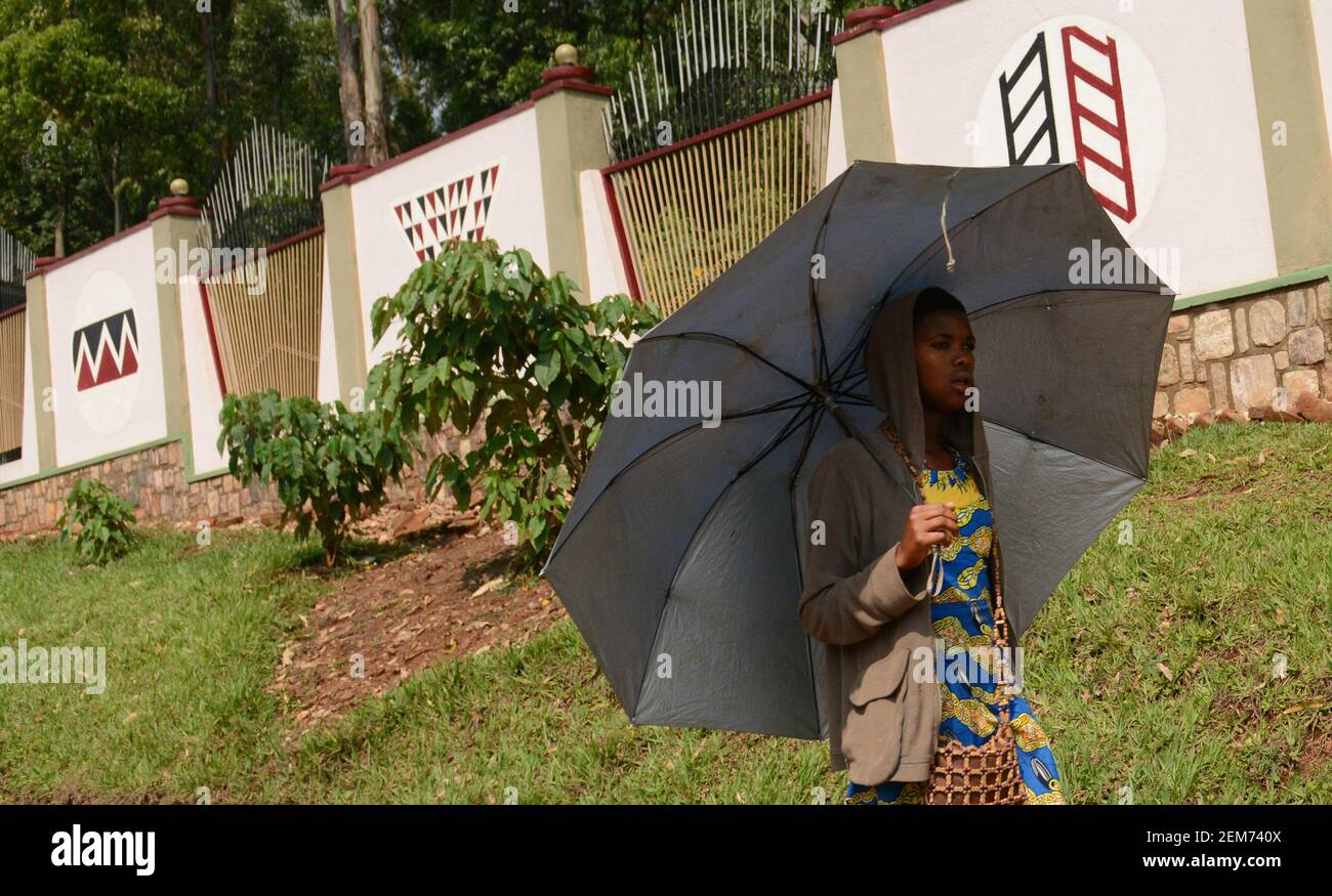 Daily life in rural Rwanda Stock Photo - Alamy