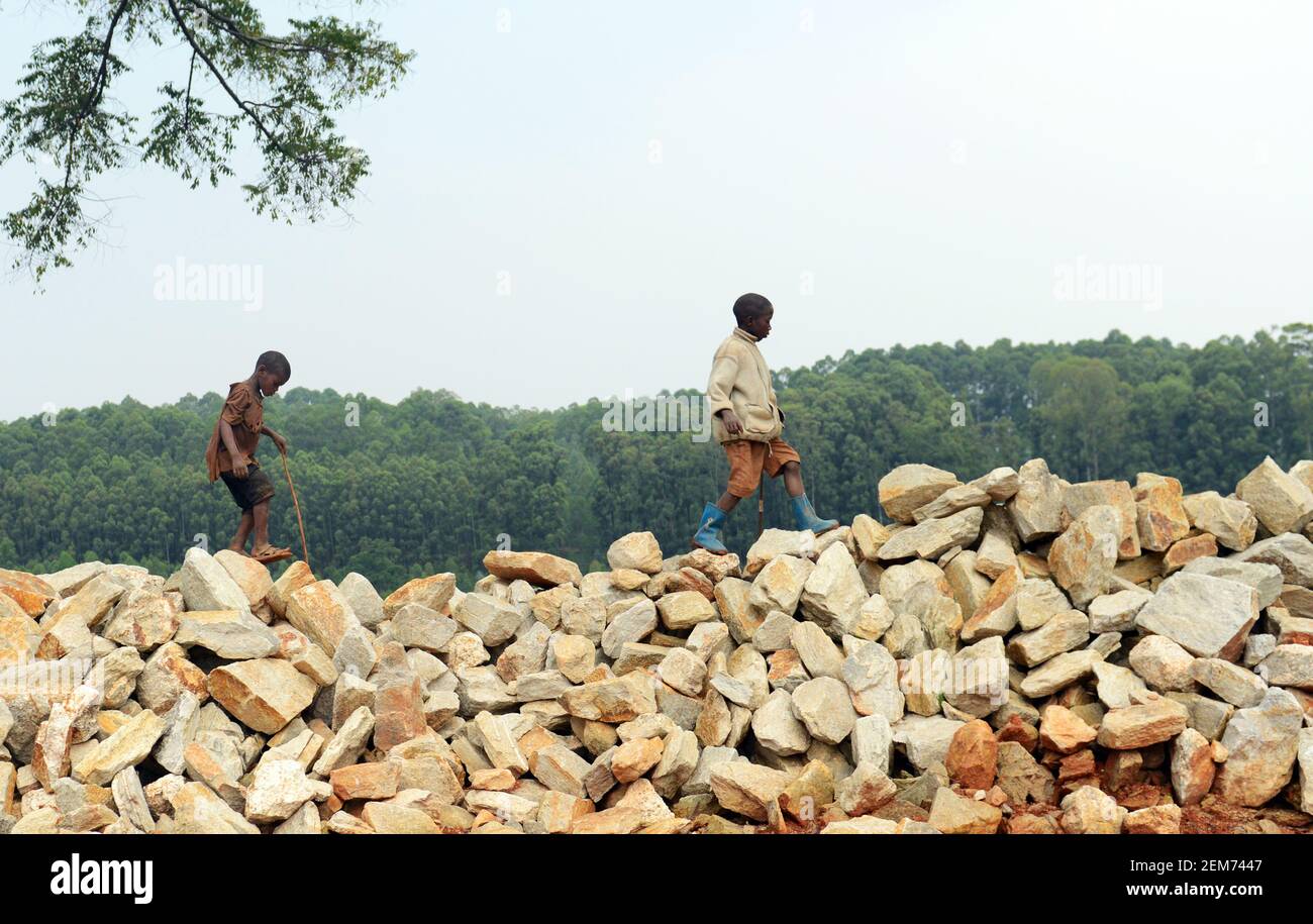 Rwanda children hi-res stock photography and images - Alamy