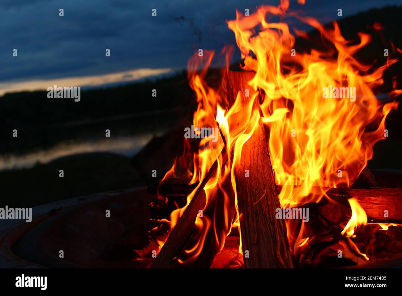 Pond burn hi-res stock photography and images - Alamy