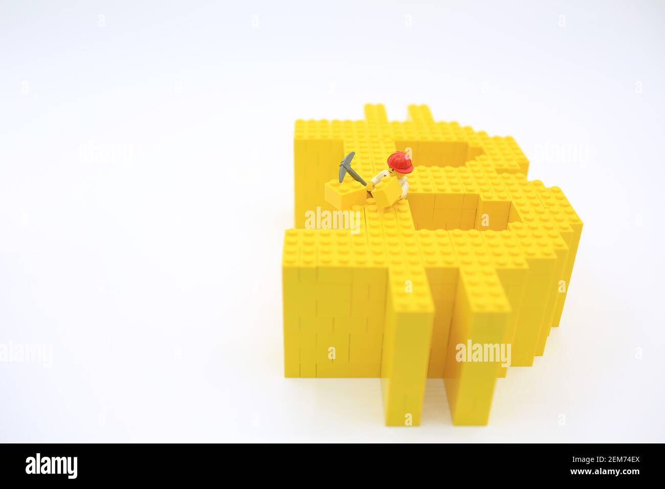 Worker dig hi-res stock photography and images - Alamy