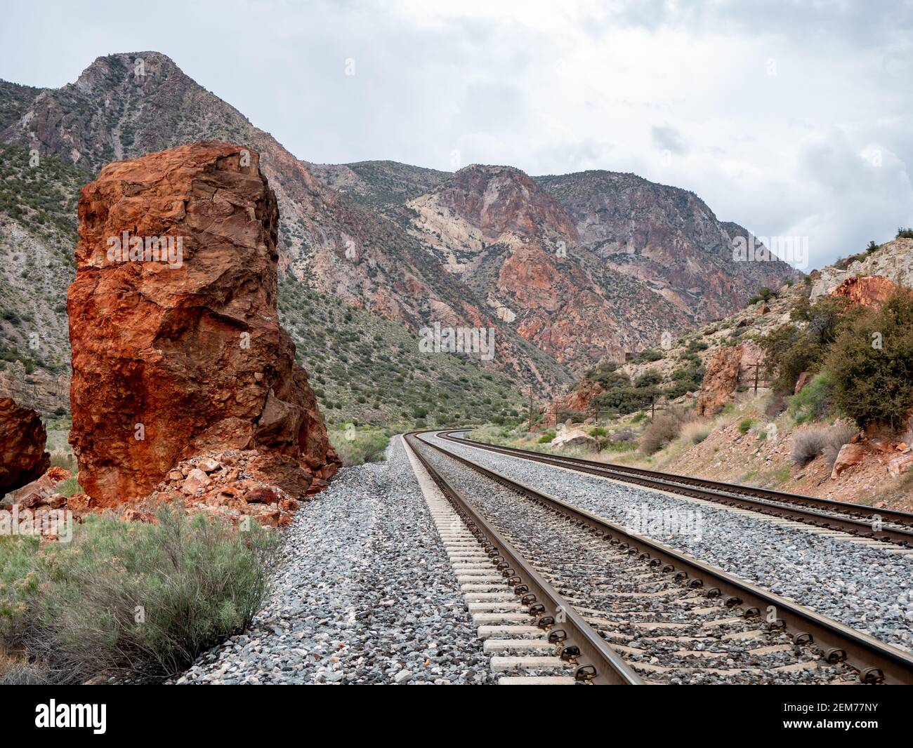 Tall boulder hi-res stock photography and images - Alamy