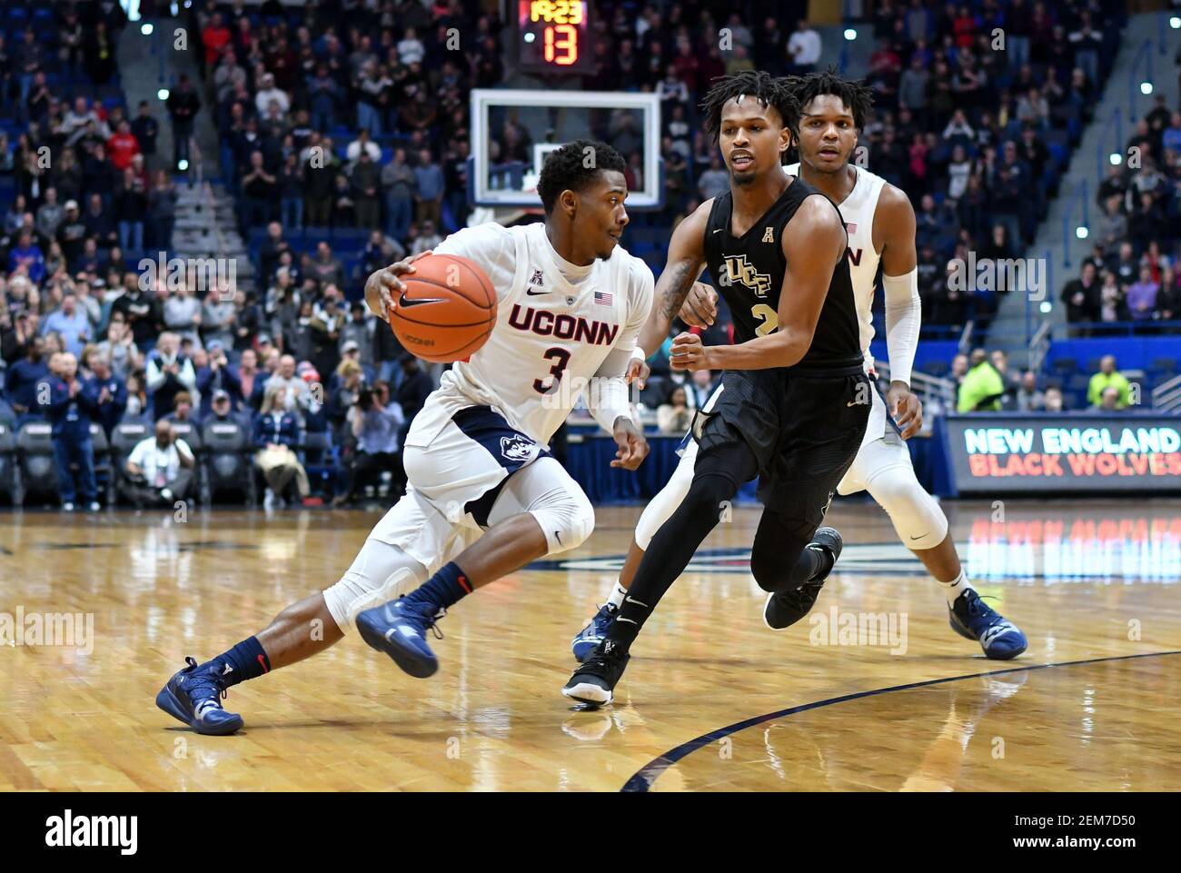 JANUARY 5, 2019: Alterique Gilbert (3) of the Uconn Huskies drives to ...