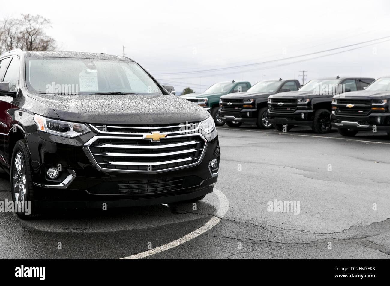 New Chevrolet (Chevy) Sport Utility Vehicles (SUV) and pick-up trucks ...