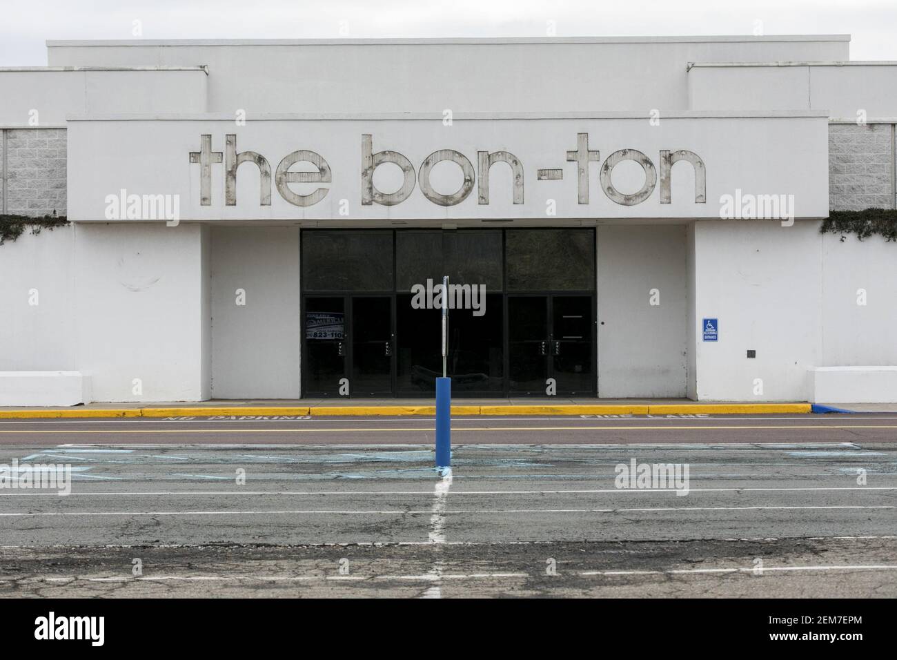 The outline of a logo sign at a closed The Bon-Ton retail store in ...