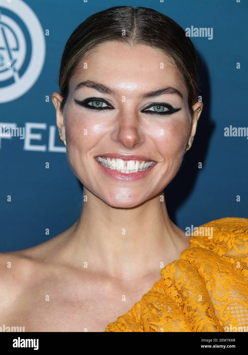 LOS ANGELES, CA, USA - JANUARY 05: Model Jessica Hart arrives at The ...