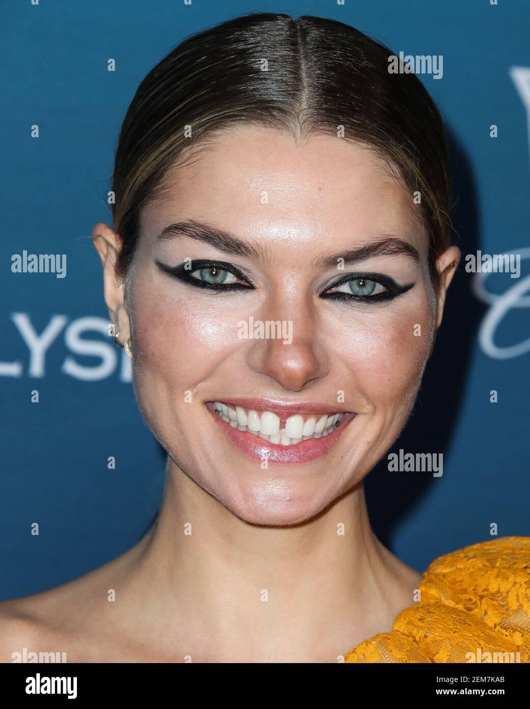 LOS ANGELES, CA, USA - JANUARY 05: Model Jessica Hart arrives at The ...