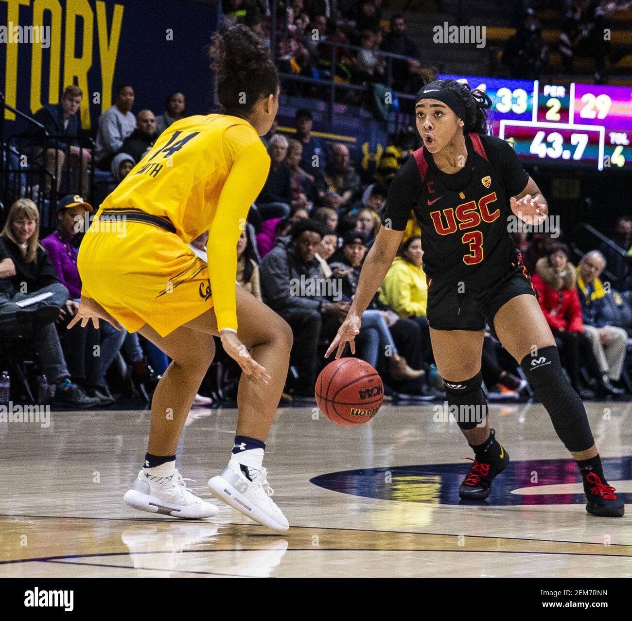 Jan 06 2019 Berkeley, CA U.S.A. USC guard Minyon Moore (3) brings the ...
