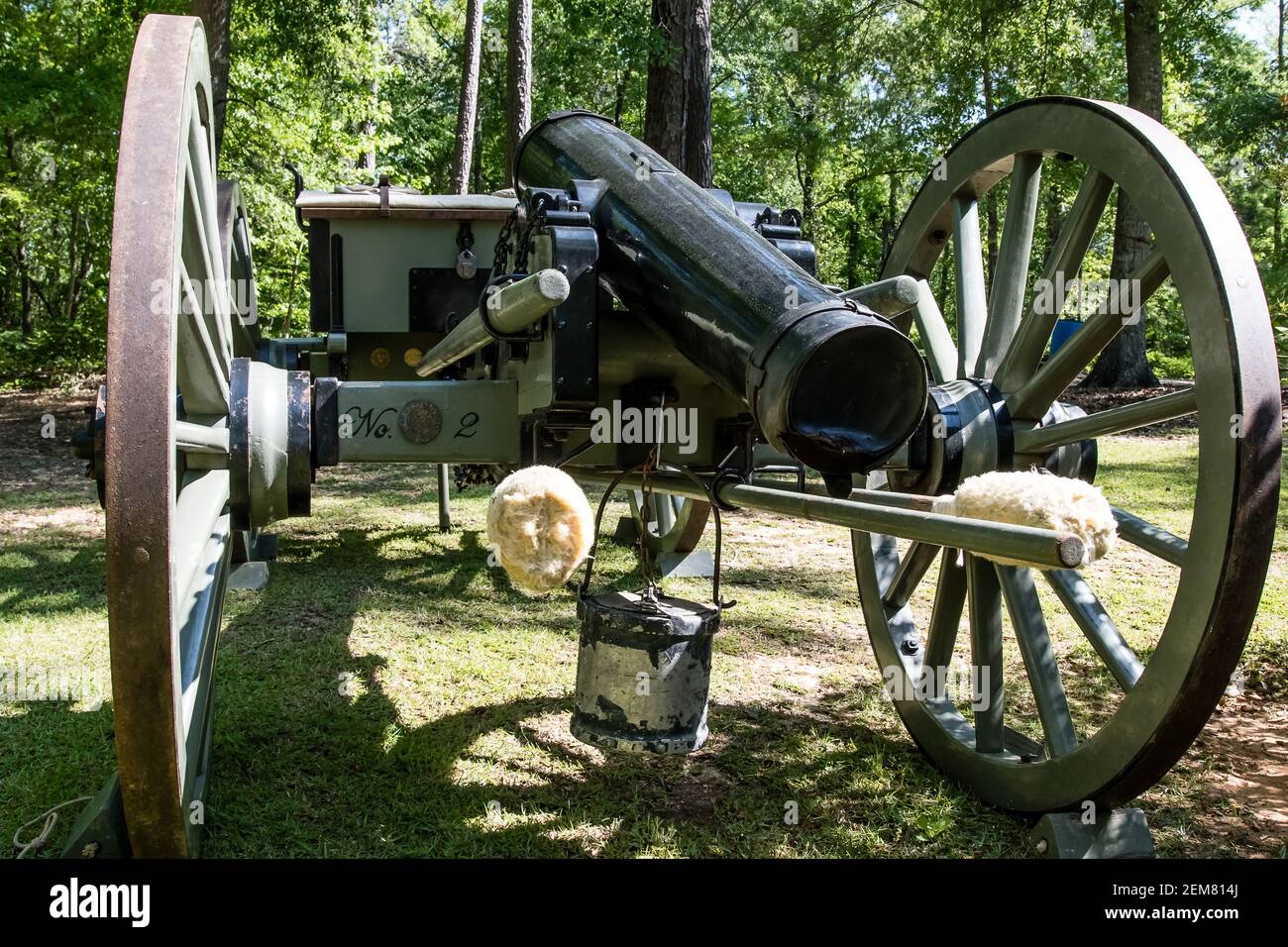 Civil war reenactment artillery hi-res stock photography and images - Alamy