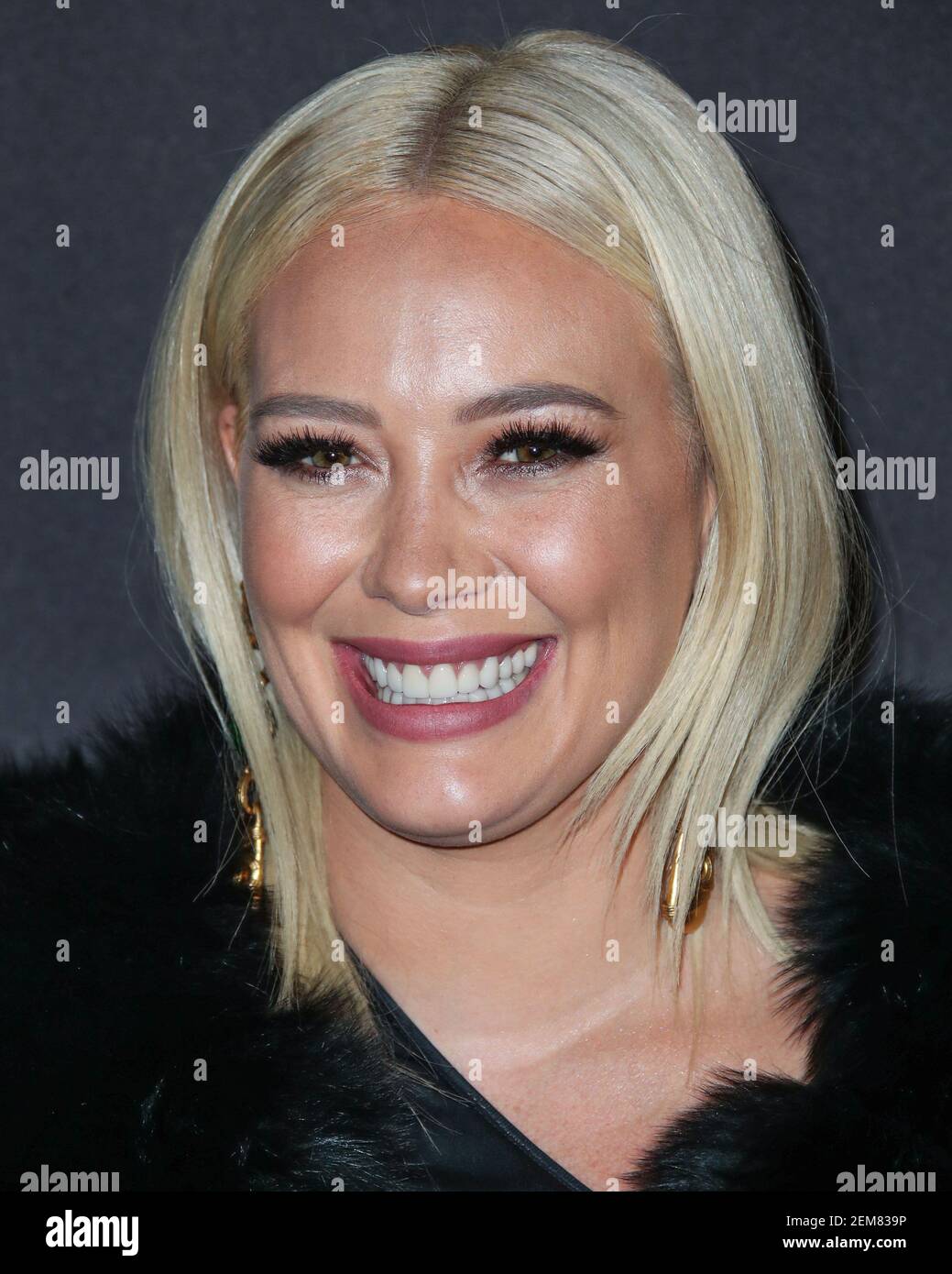 BEVERLY HILLS, LOS ANGELES, CA, USA - JANUARY 06: Actress Hilary Duff ...