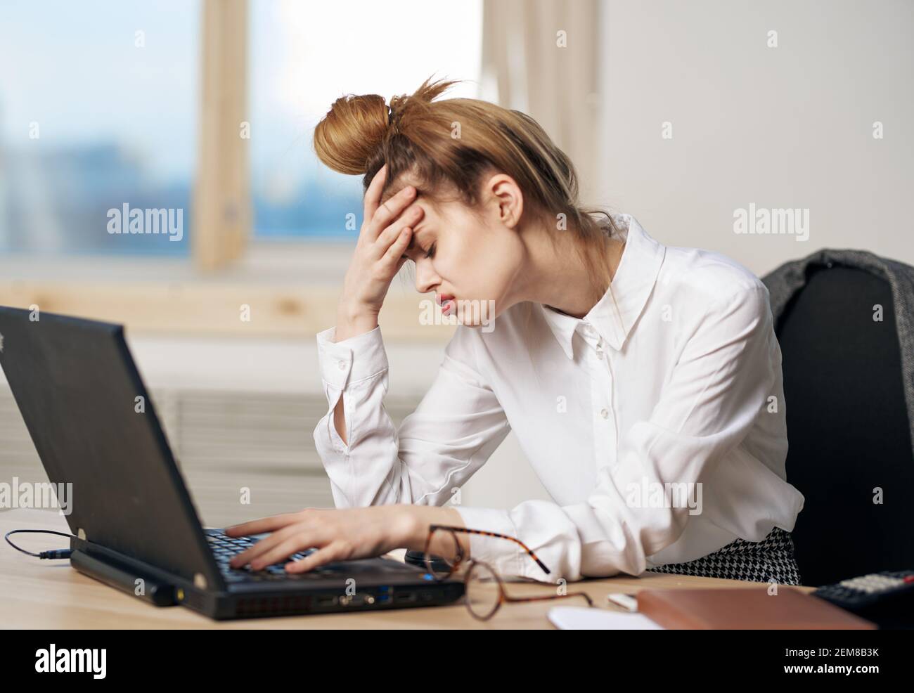 Business woman office secretary problems work lifestyle Stock Photo - Alamy