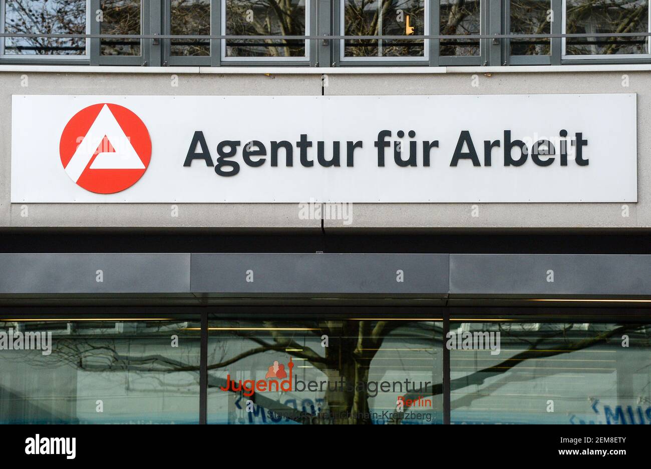 Employment agency logo hi-res stock photography and images - Alamy