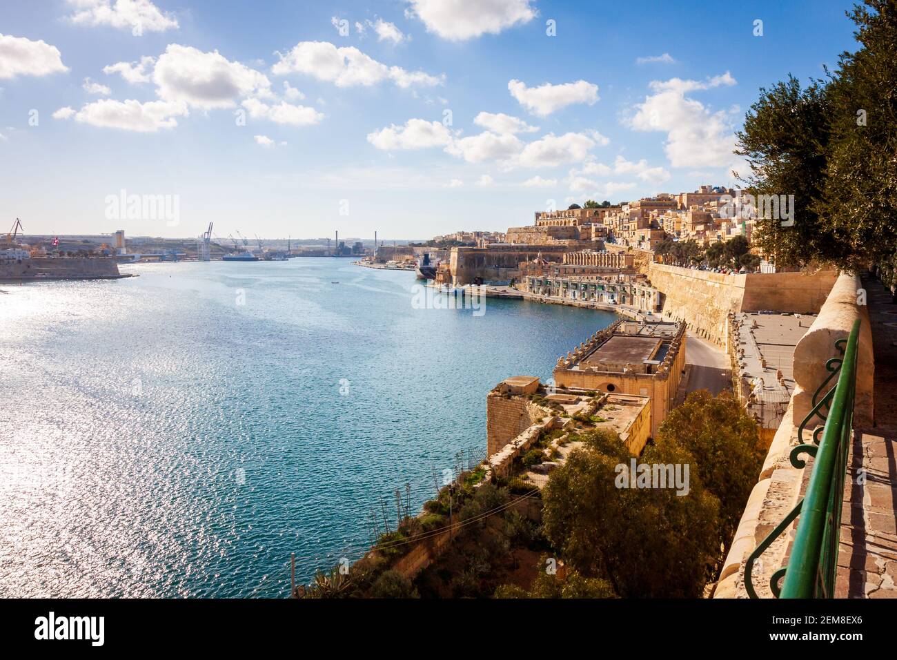 Port of la valletta hi-res stock photography and images - Alamy