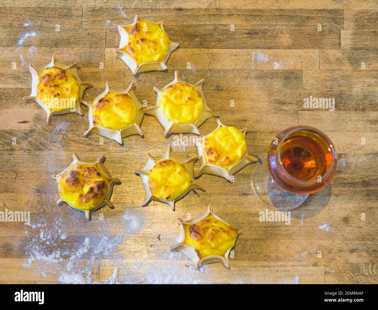 Star shaped sweets hi-res stock photography and images - Alamy