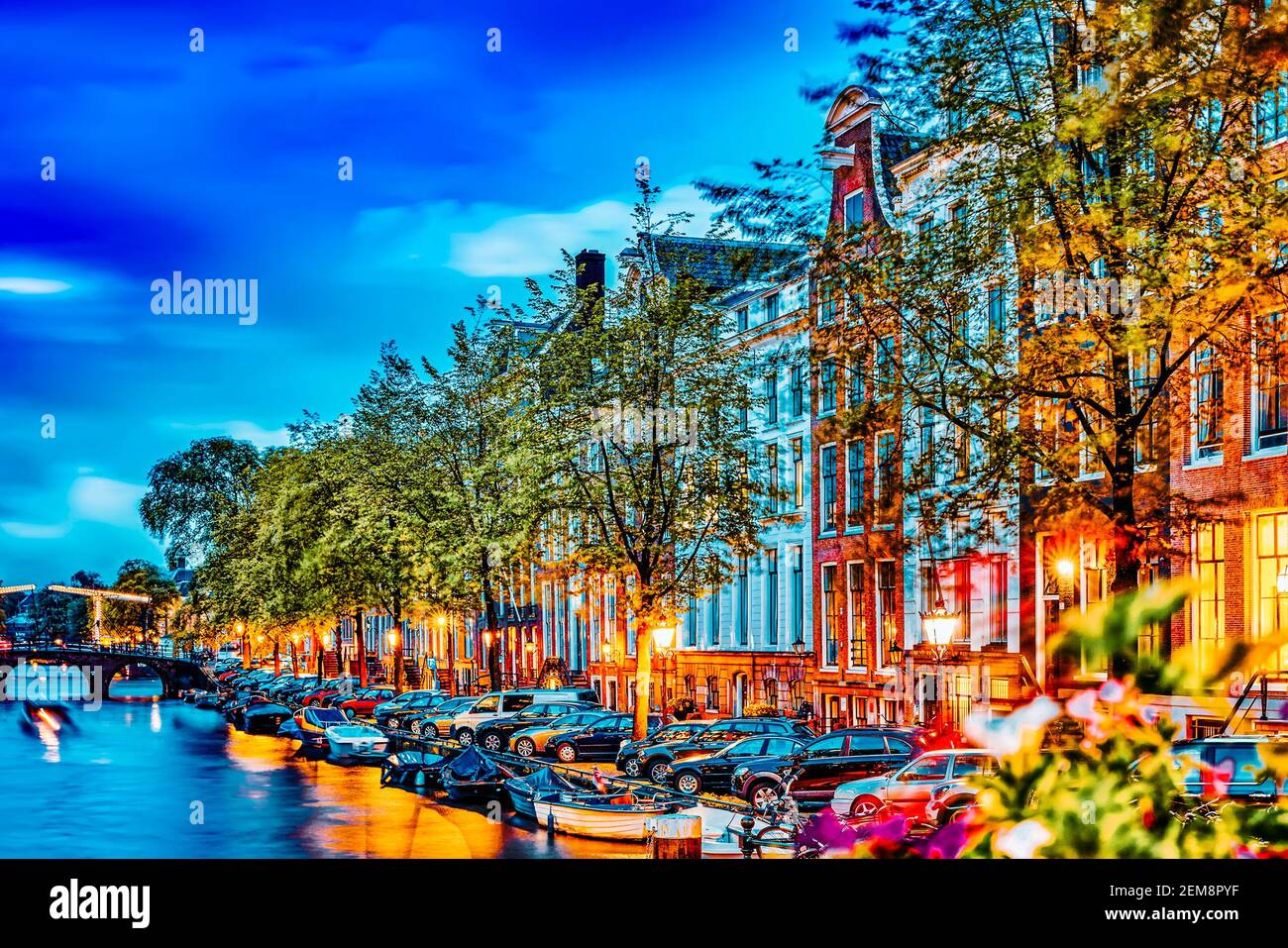 Amsterdam night time scene hi-res stock photography and images - Alamy