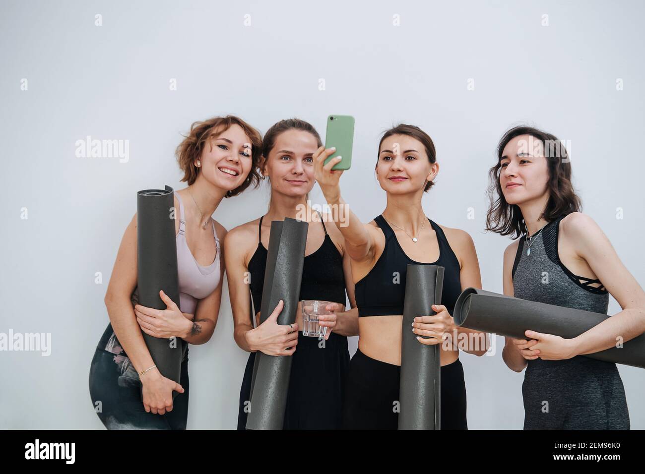 Person socialising hi-res stock photography and images - Alamy