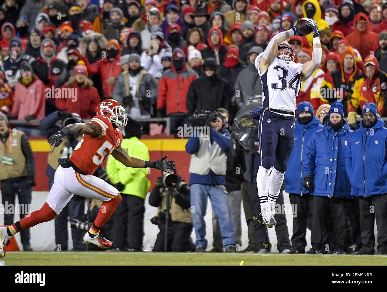 New England Patriots running back Rex Burkhead pulls in a pass in the ...