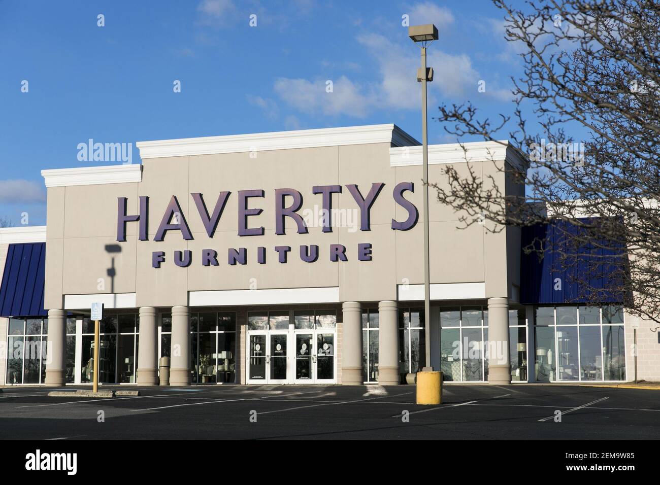 A logo sign outside of a Havertys retail store location in Woodbridge ...