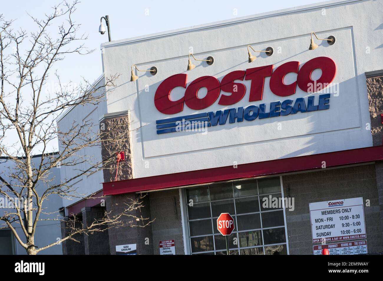 A logo sign outside of a Costco Wholesale warehouse store in Woodbridge ...
