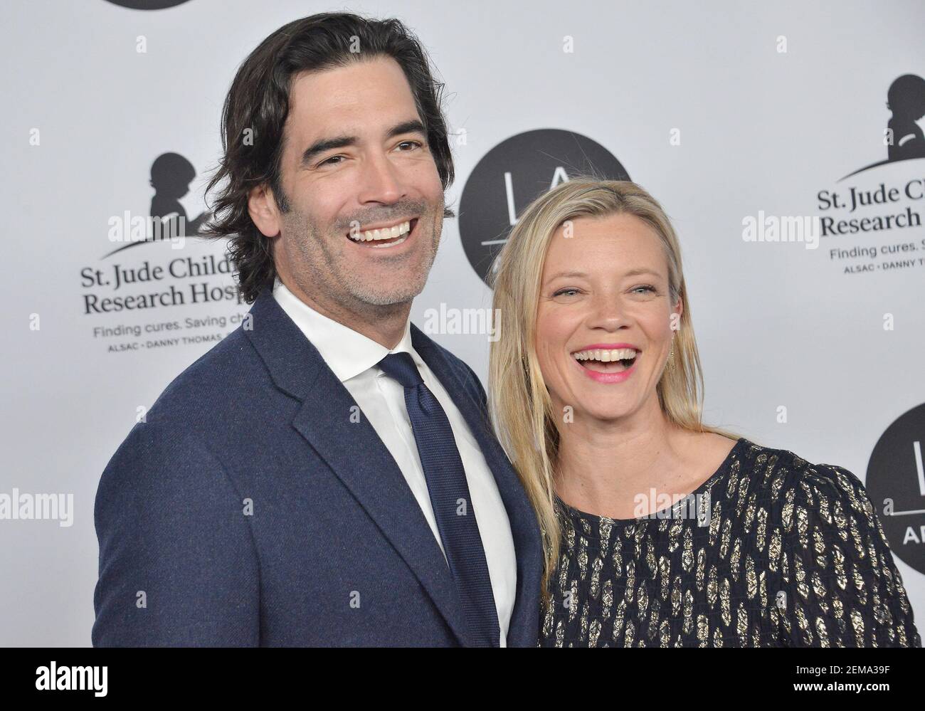 (L-R) Carter Oosterhouse and Amy Smart arrives at the LA Art Show ...
