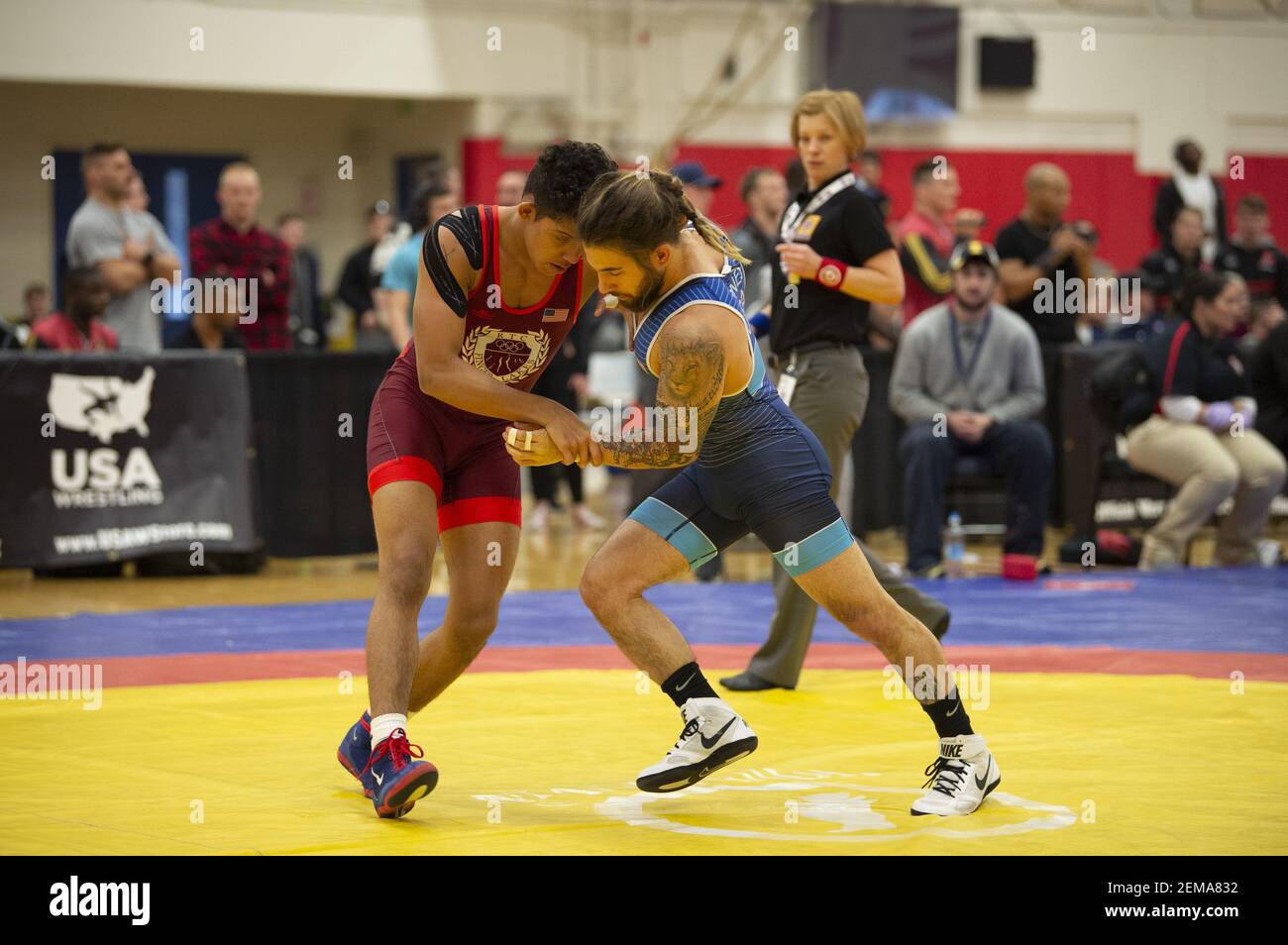Roman wrestling hi-res stock photography and images - Alamy