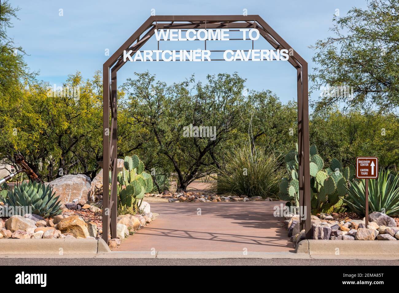 Kartchner Caverns SP, AZ, USA - November 9, 2019: A welcoming signboard ...