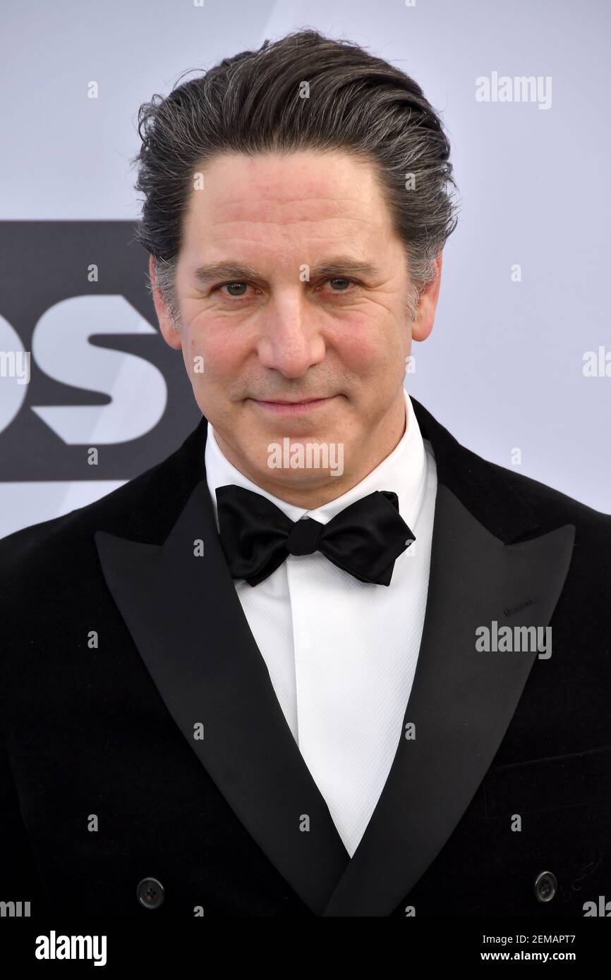 Scott Cohen arrives at the 25th annual Screen Actors Guild Awards at ...