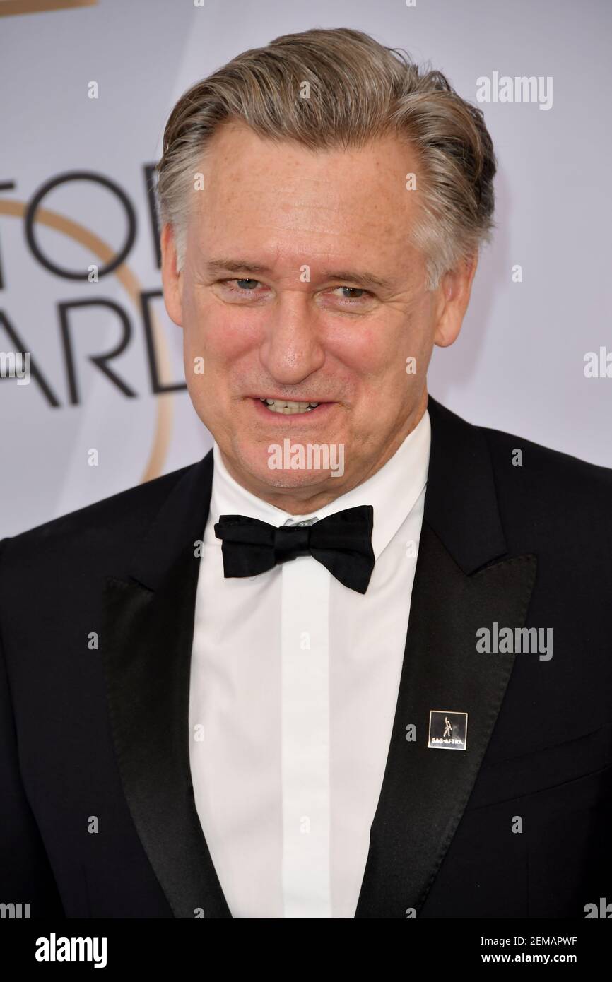 Bill Pullman arrives at the 25th annual Screen Actors Guild Awards at ...