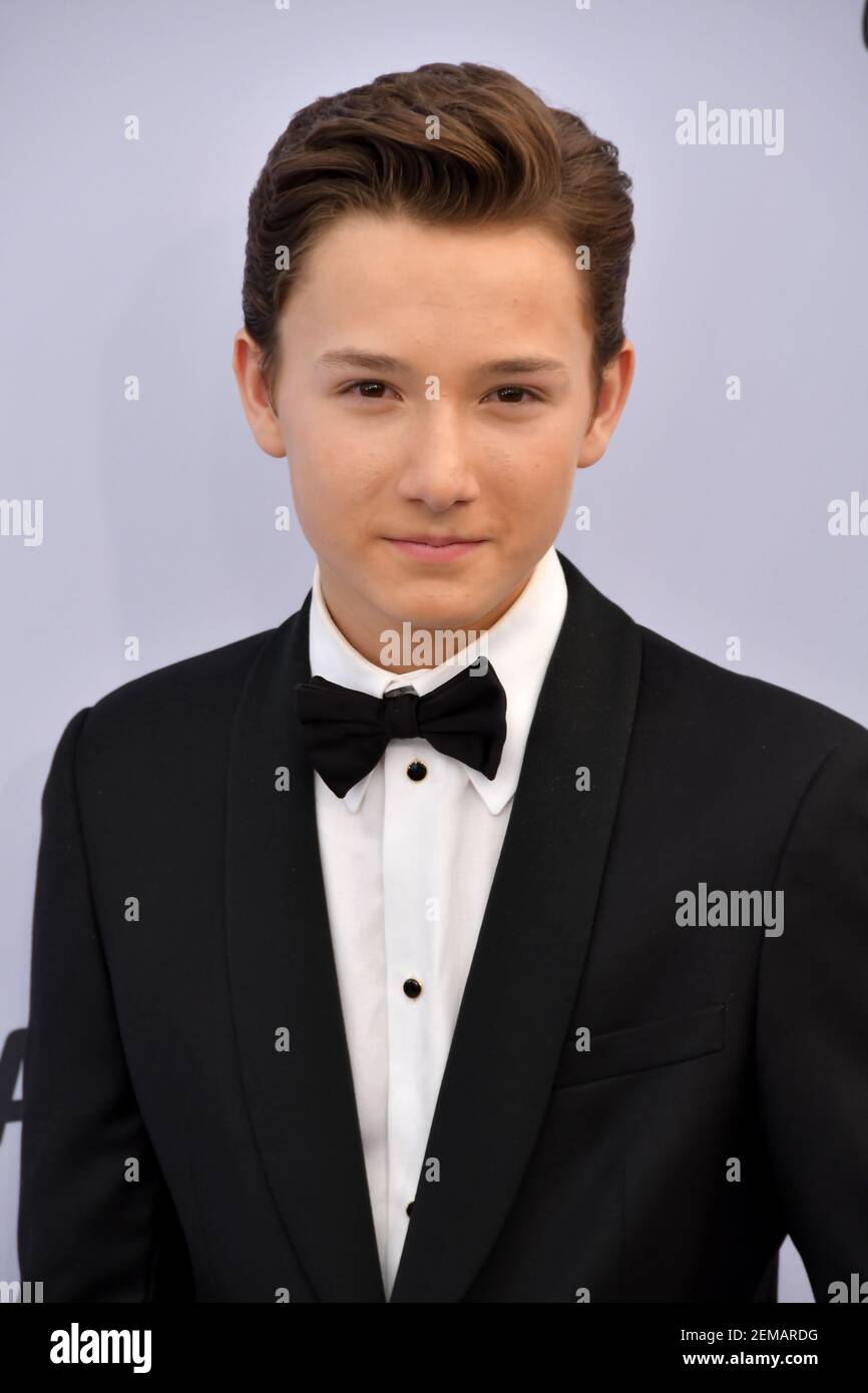Skylar Gaertner arrives at the 25th annual Screen Actors Guild Awards ...