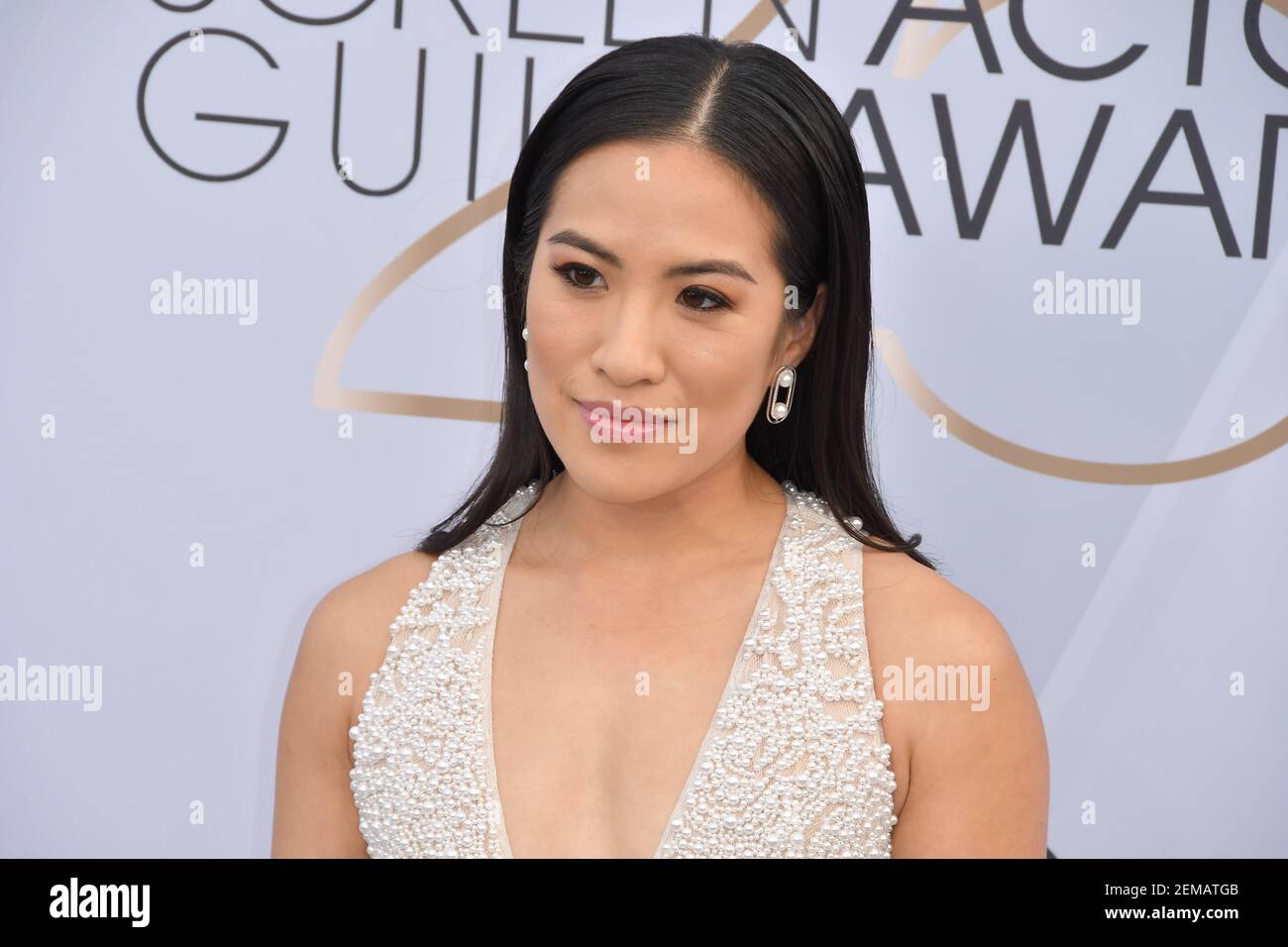 Melissa Tang arrives at the 25th annual Screen Actors Guild Awards at ...