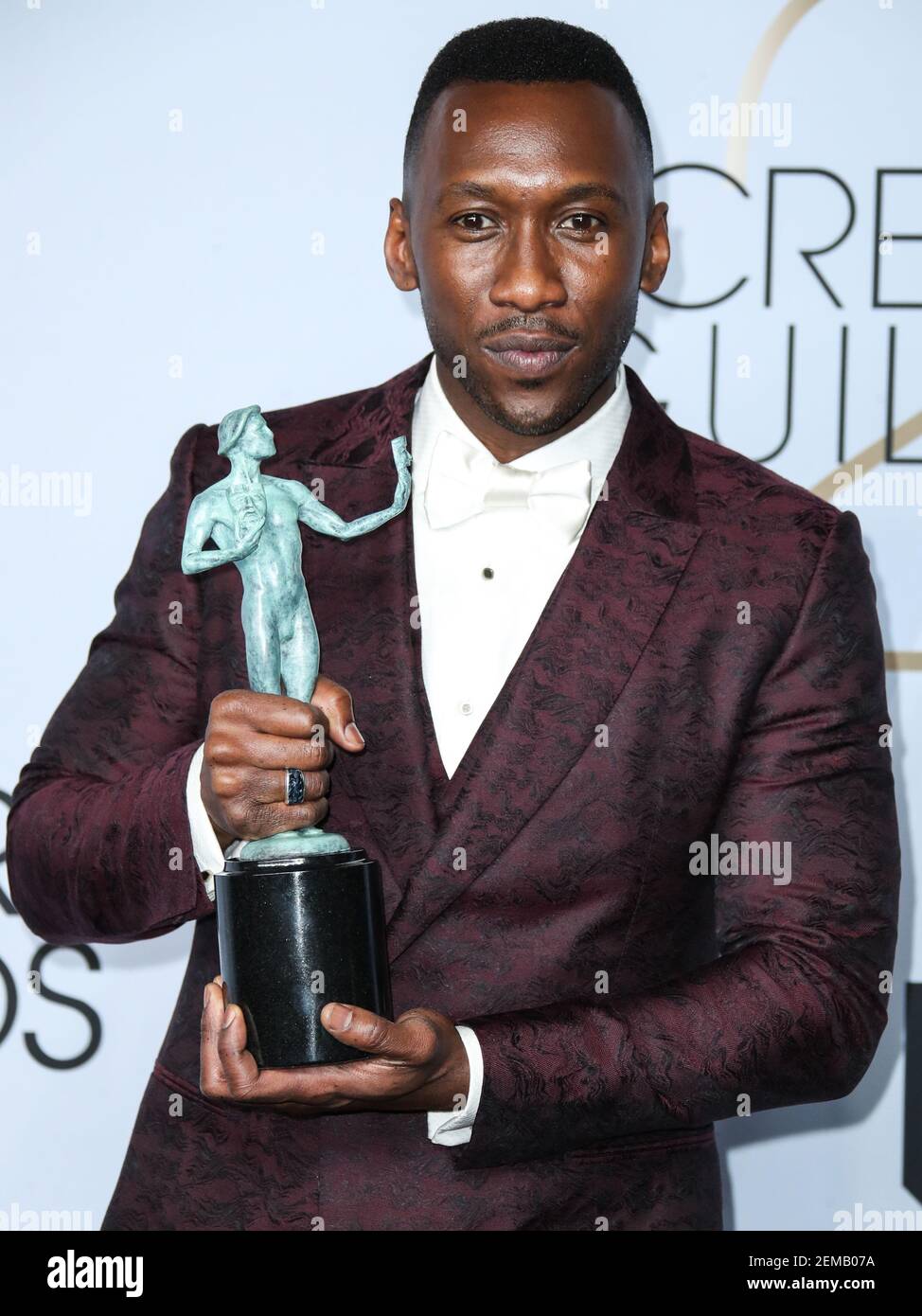 LOS ANGELES, CA, USA - JANUARY 27: Actor Mahershala Ali poses in the ...
