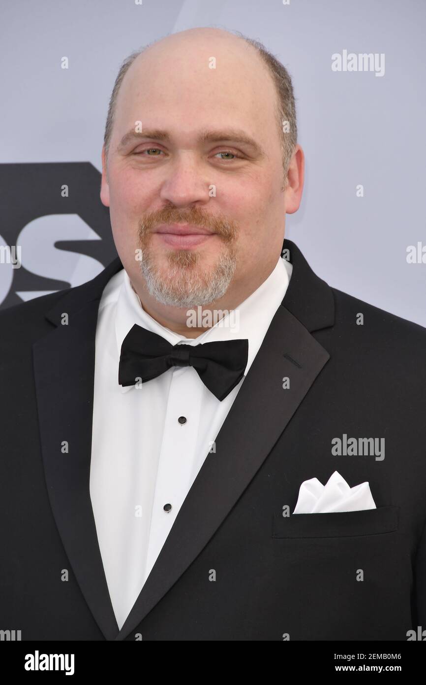 Glenn Fleshler arrives at the 25th annual Screen Actors Guild Awards at ...