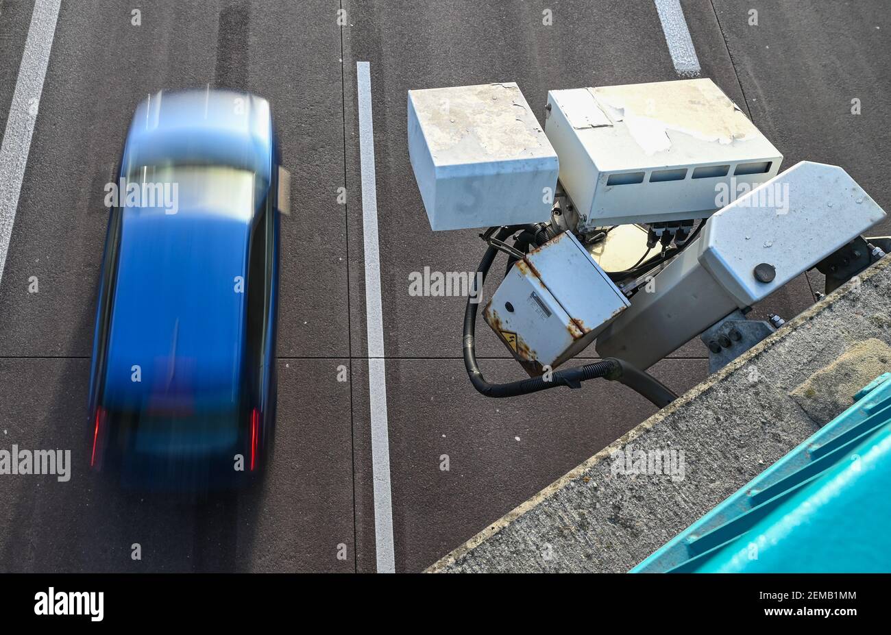 Number plate recognition systems hi-res stock photography and images ...