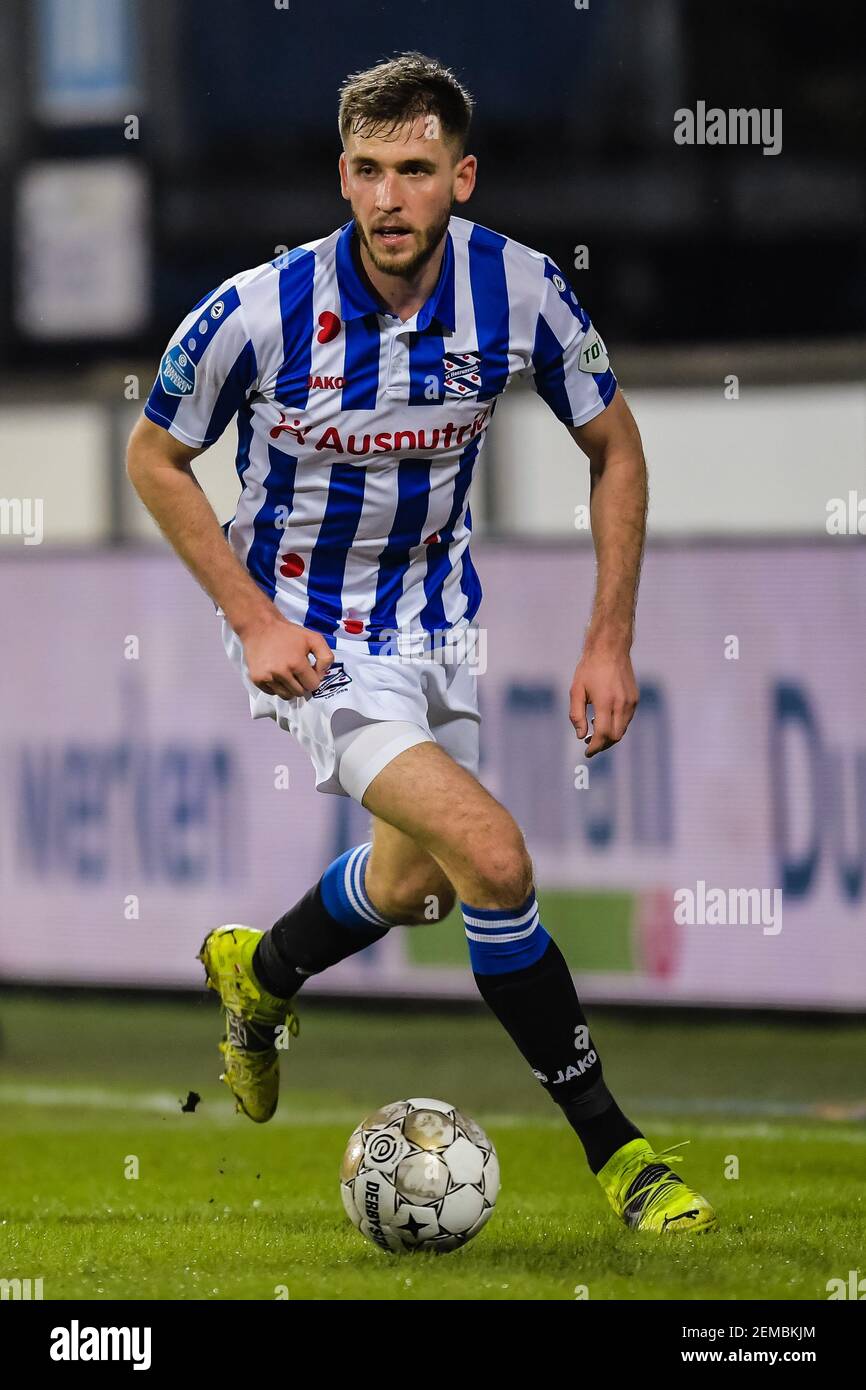 HEERENVEEN, NETHERLANDS - FEBRUARY 17: Pawel Bochniewicz of sc ...