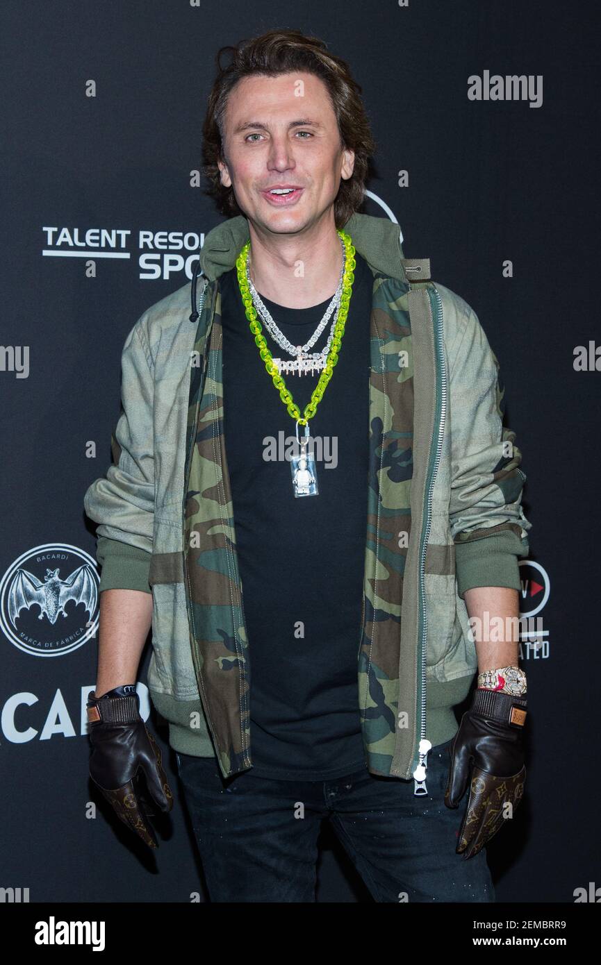 Jonathan Cheban walking the red Carpet at Sports Illustrated Super Bowl ...