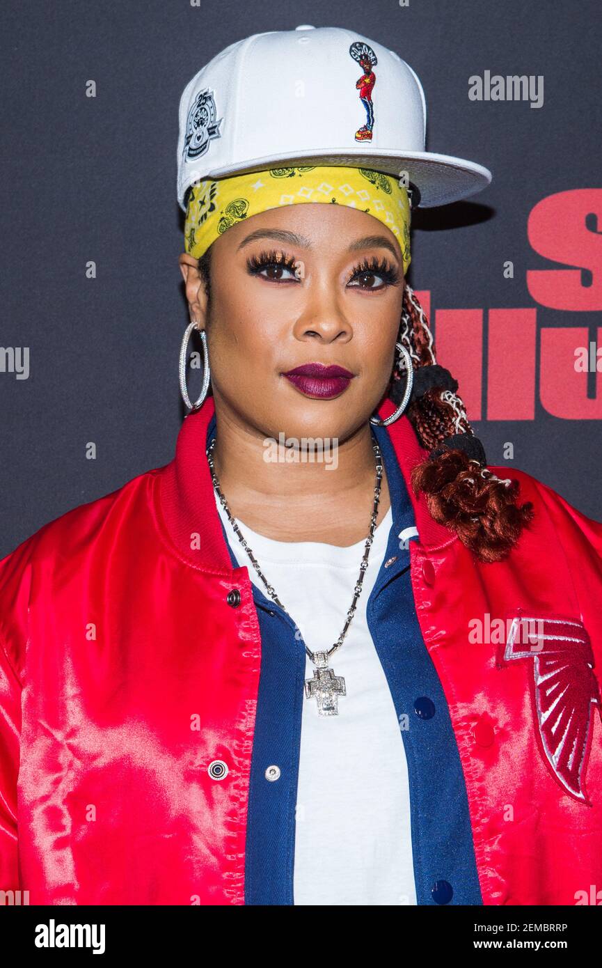 Da Brat walking the red Carpet at Sports Illustrated Super Bowl Party ...