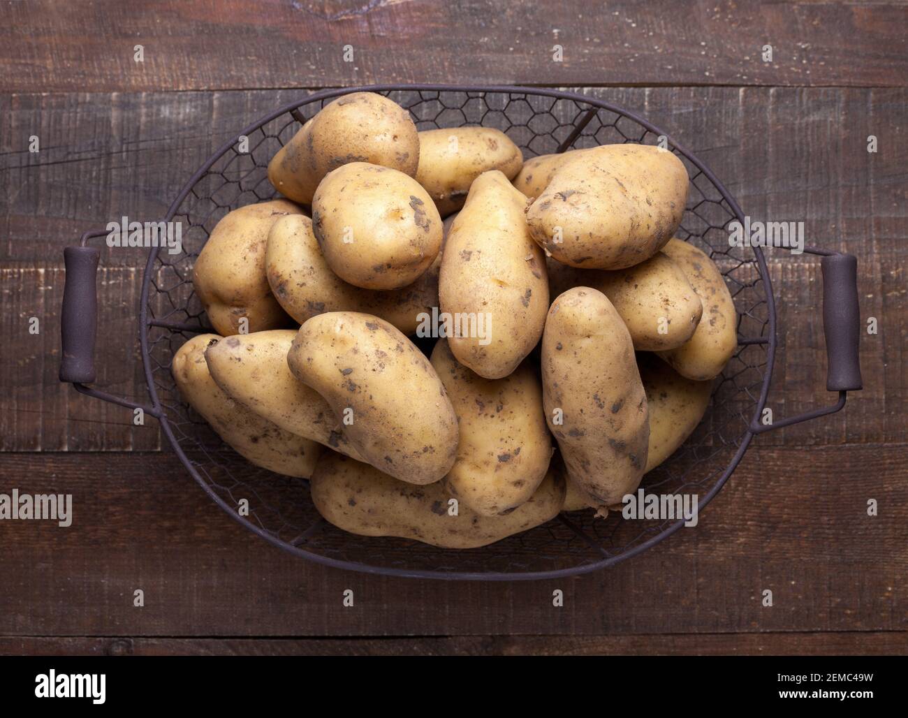 Table from above dirty hi-res stock photography and images - Alamy