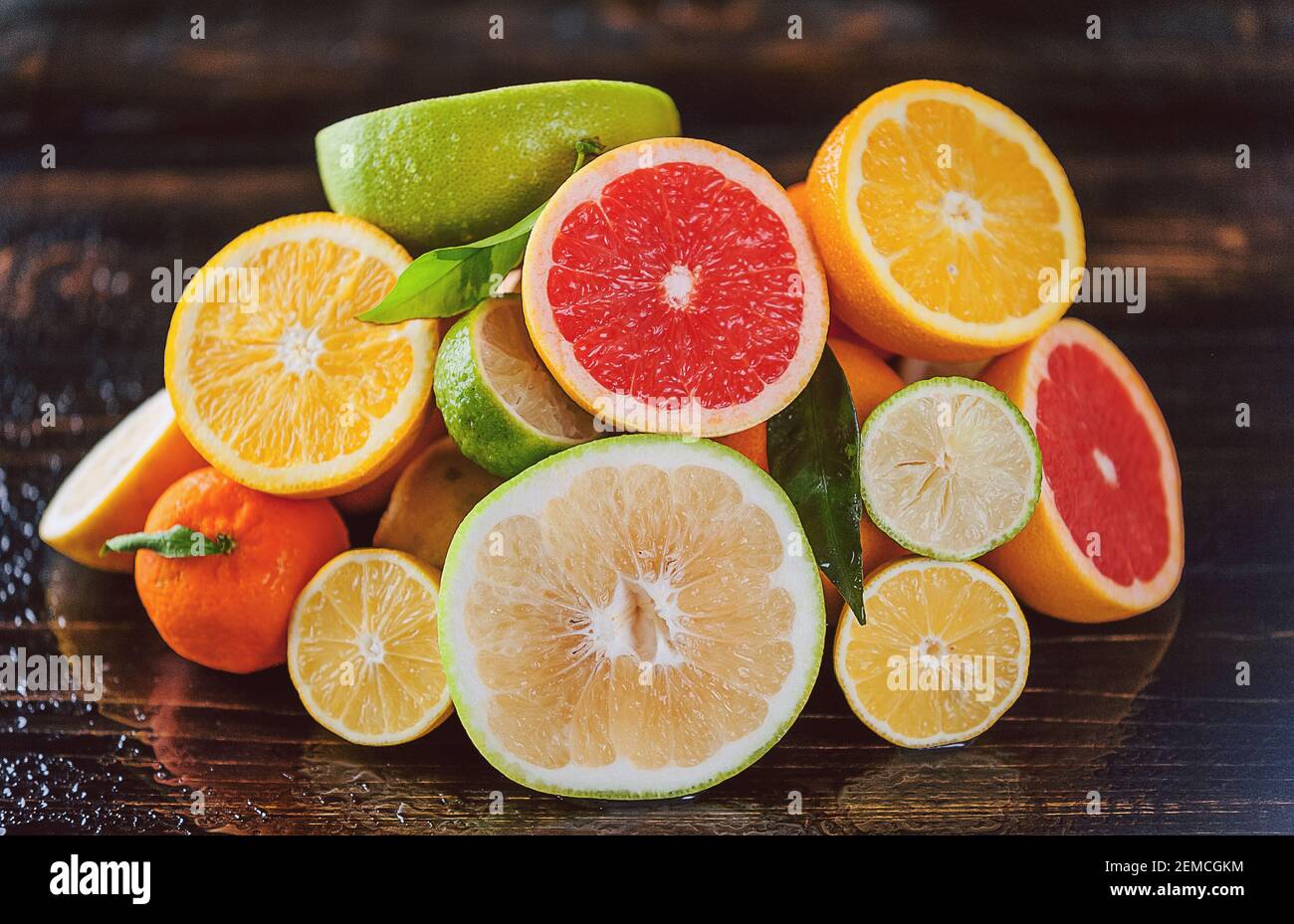 Citrus fruits (orange, lemon, grapefruit, mandarin, lime Stock Photo ...