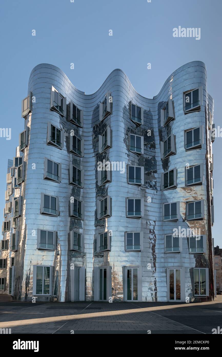 Neuer Zollhof or Der Neue Zollhof (The New Zollhof), building clad in ...