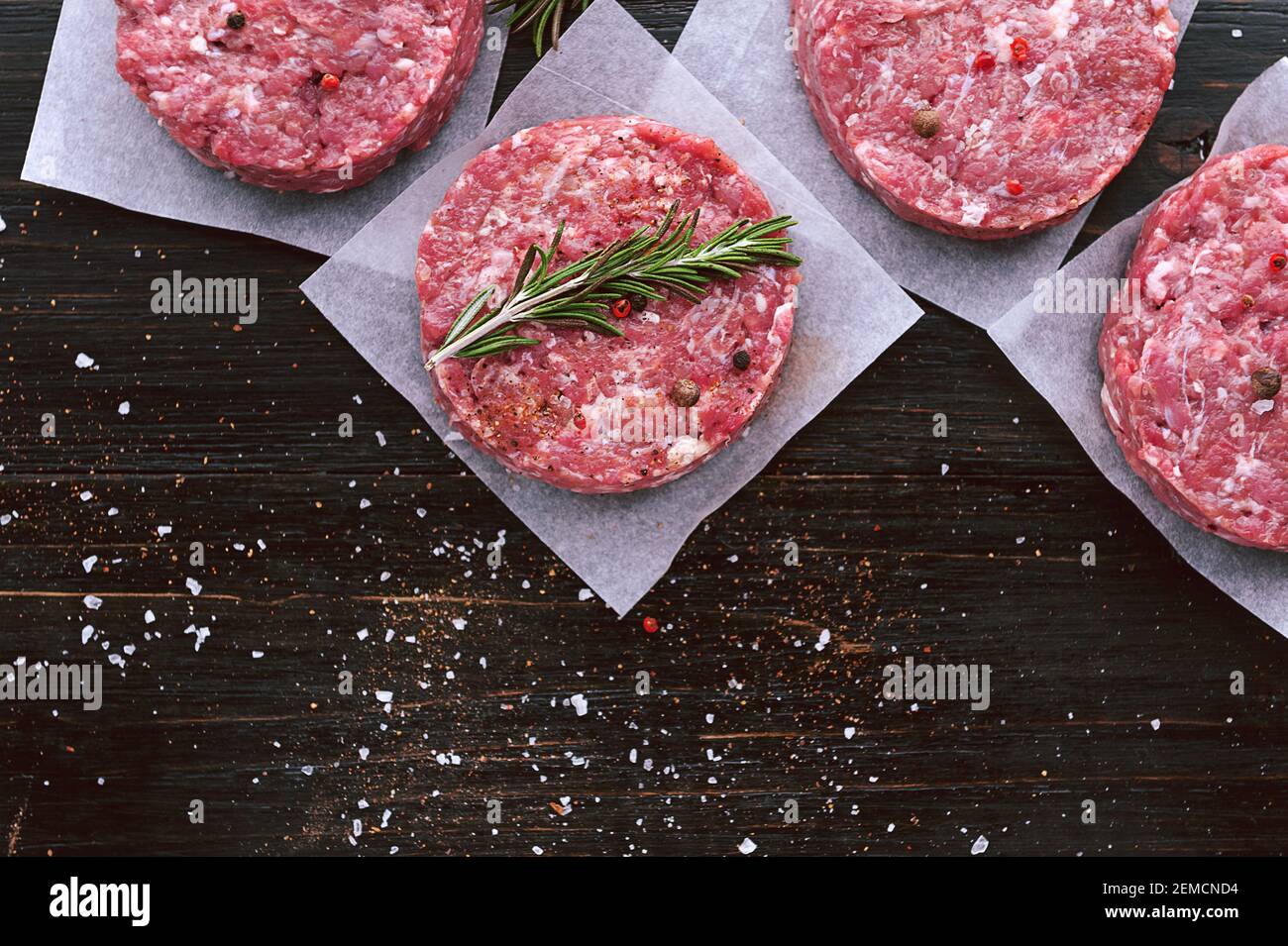 the formation of ground beef for grilling burger Stock Photo - Alamy