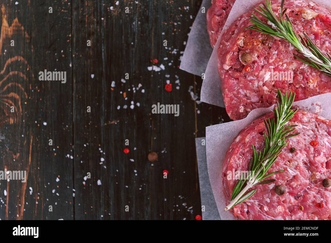 the formation of ground beef for grilling burger Stock Photo - Alamy