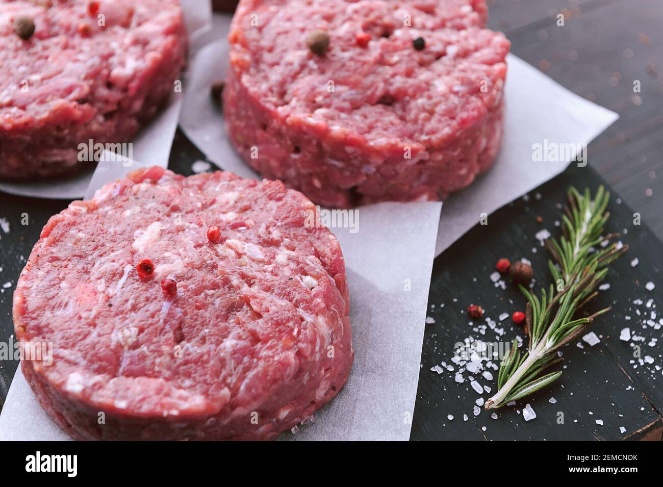 the formation of ground beef for grilling burger Stock Photo - Alamy