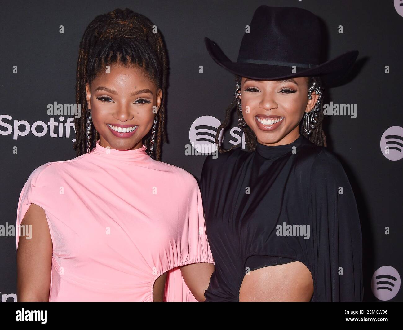 LOS ANGELES, CA, USA - FEBRUARY 07: Halle Bailey and Chloe Bailey of ...